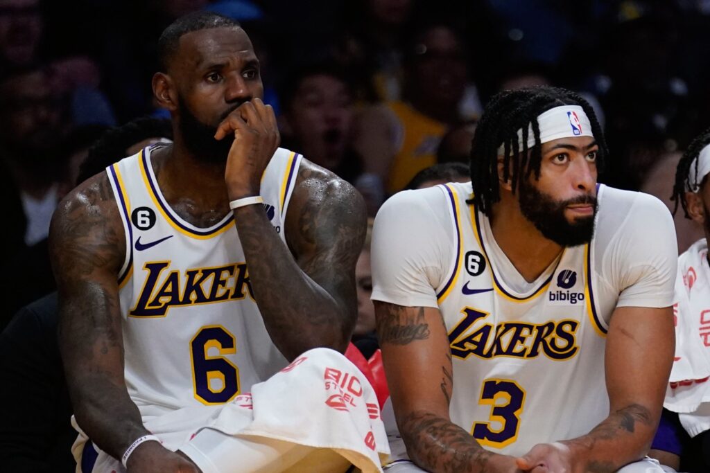 Lakers PF Anthony Davis once hilariously mocked LeBron James’ silencer celebration - SportsKnot