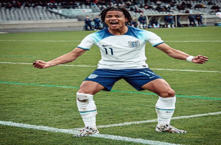 Who is England U-17 superstar Divine Mukasa signing an official deal ...