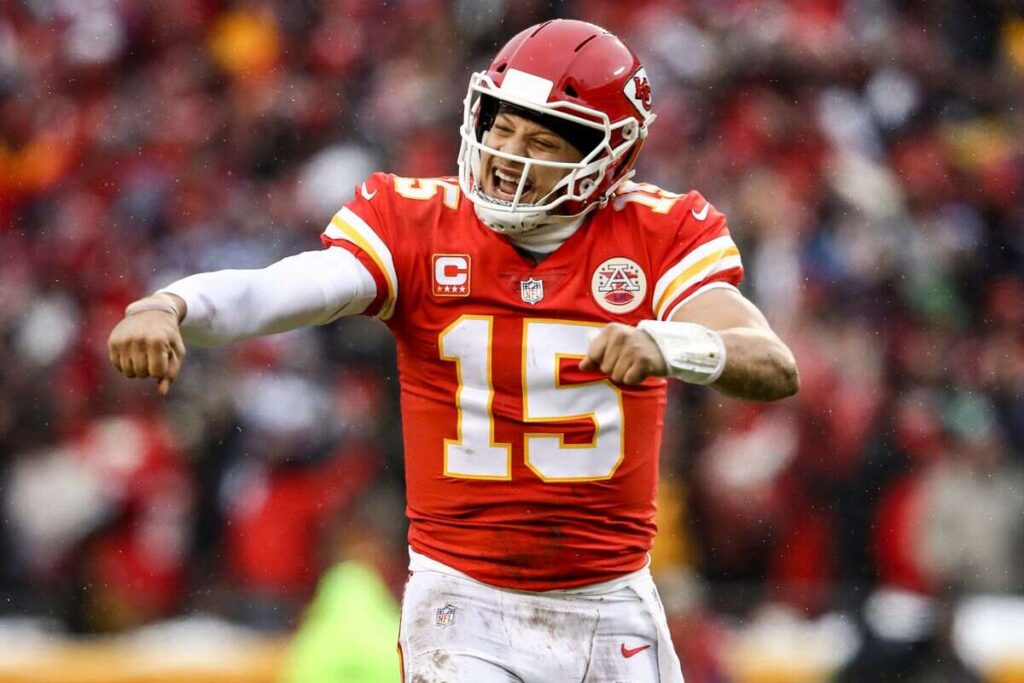 What is the reason behind Patrick Mahomes wearing his helmet so high on ...