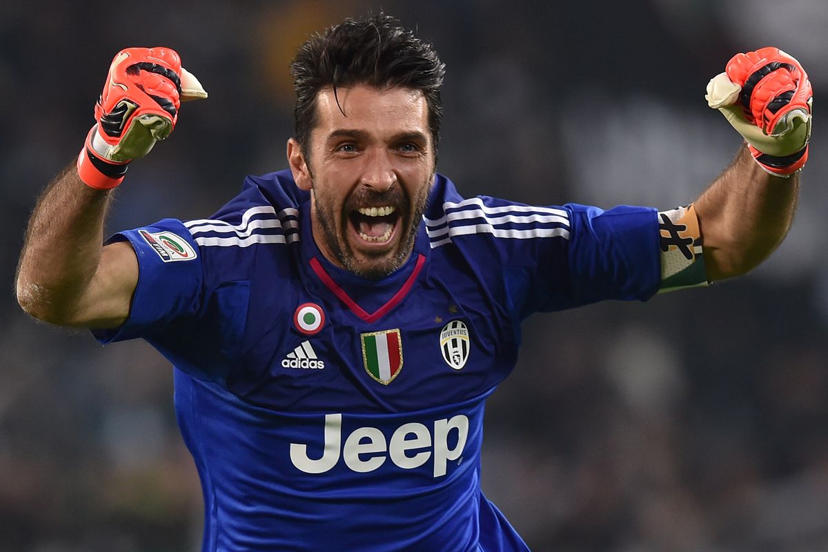 Ranking the Top 10 Best Goalkeepers in Soccer History - SportsKnot