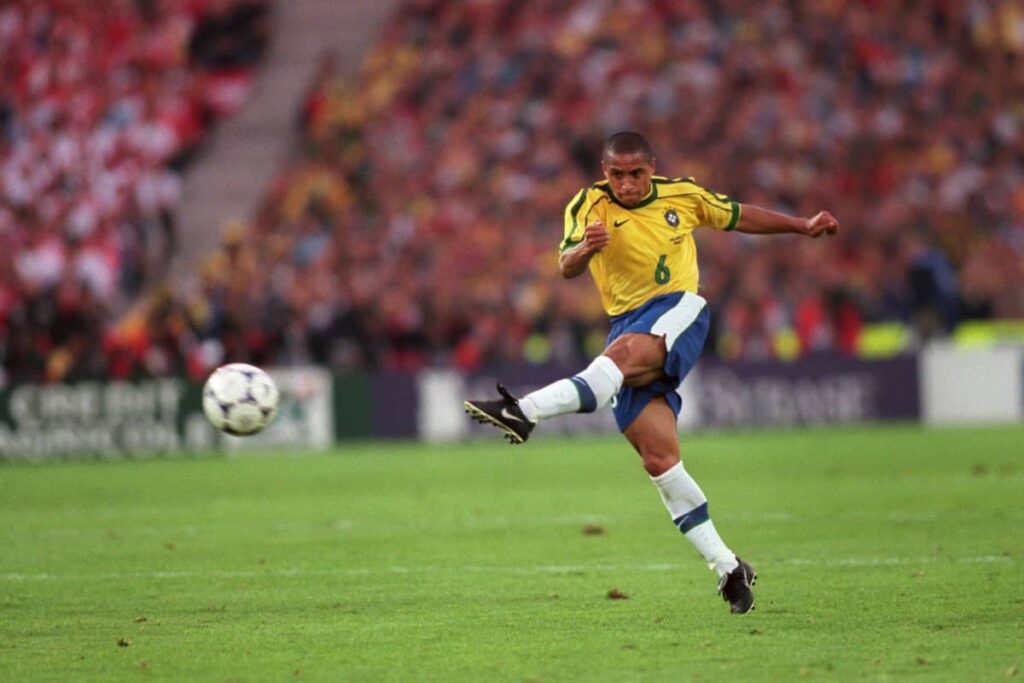 Top 10 Fastest Shots Ever Seen in Soccer History - SportsKnot