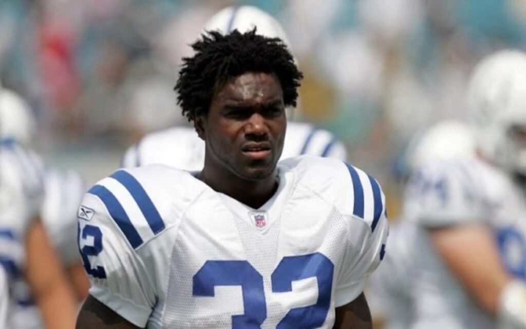 Who is NFL HOF RB Edgerrin James? Exploring viral video of him inside a ...