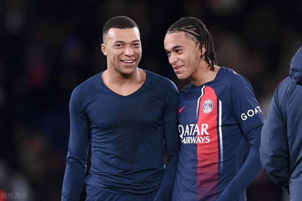 Kylian Mbappe brother: who is Ethan Mbappe debuted for PSG? - SportsKnot