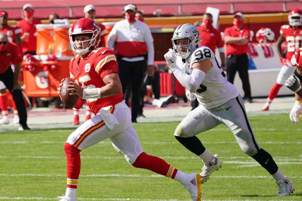 Patrick Mahomes turbulent game turns classy with postgame Maxx Crosby ...
