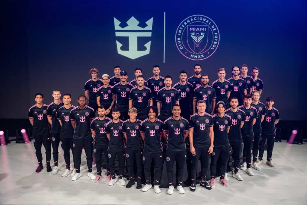 Inter Miami Jersey Reveal: Lionel Messi exhibits 2024 away kit at Royal ...